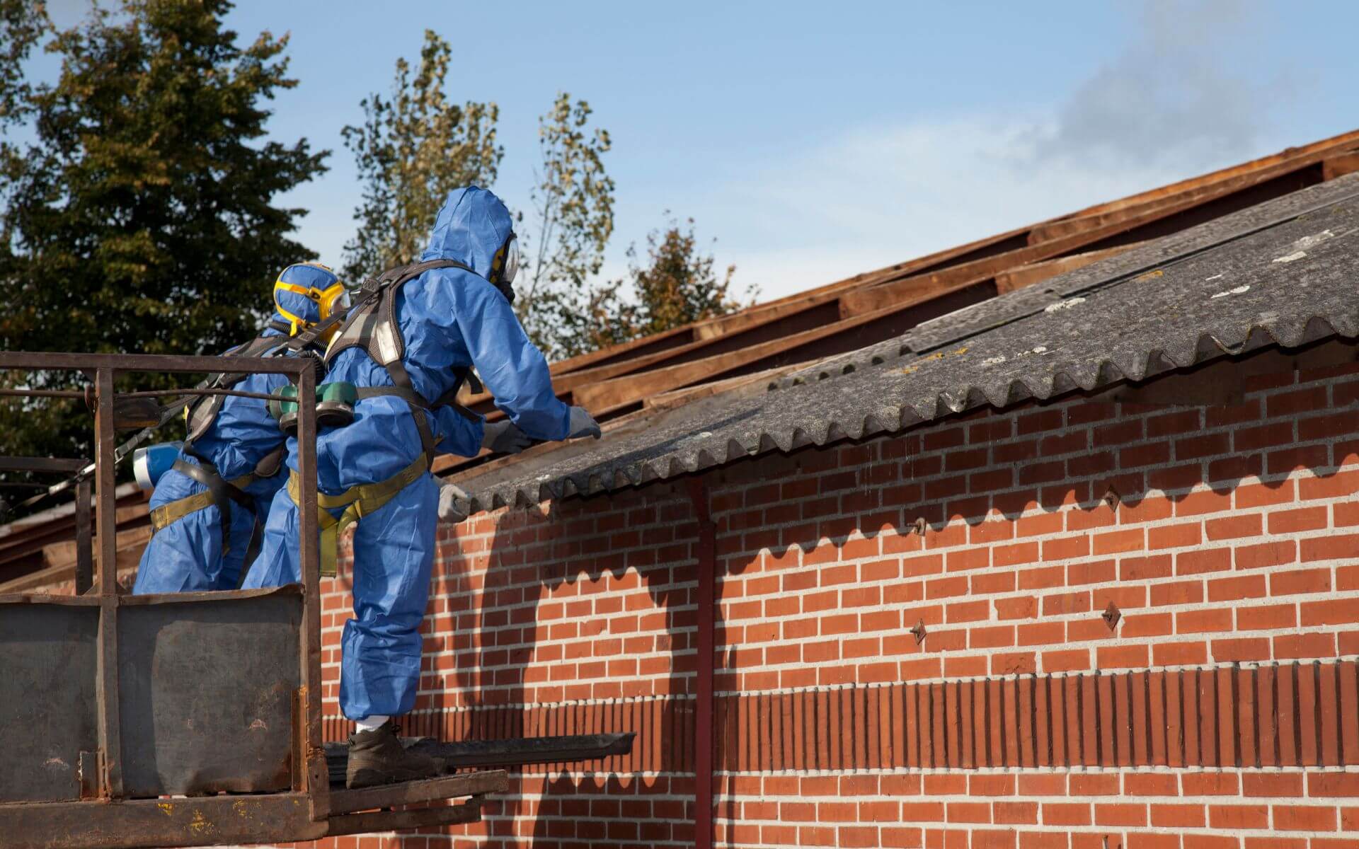 ᐅ Asbest Entsorgung ☑️ Daten, Fakten & Tipps zur Rechtslage