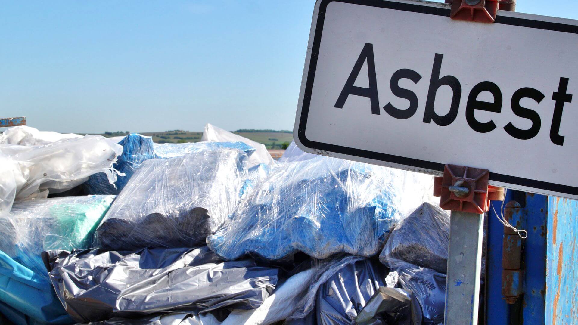 ᐅ Weißer Asbest: Was ist weißer Asbest & warum ist er gefährlich?