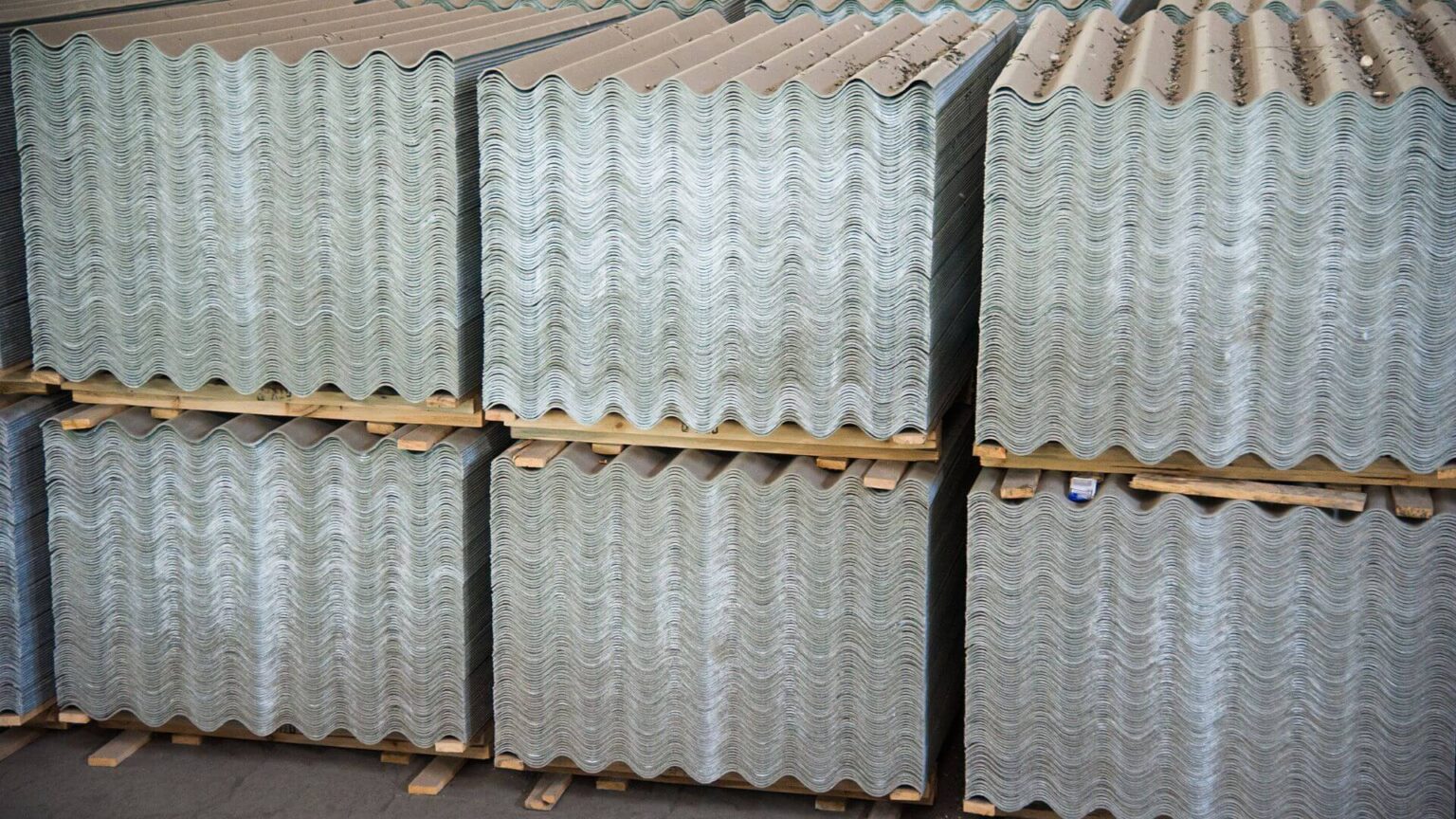 ᐅ PVC Asbest erkennen: So sehen Sie asbesthaltige Bodenbeläge